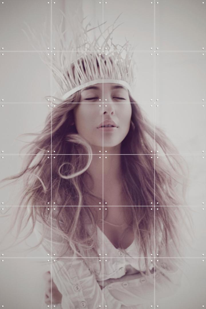 Bohemia, by Hannah Lemholt - IXXI